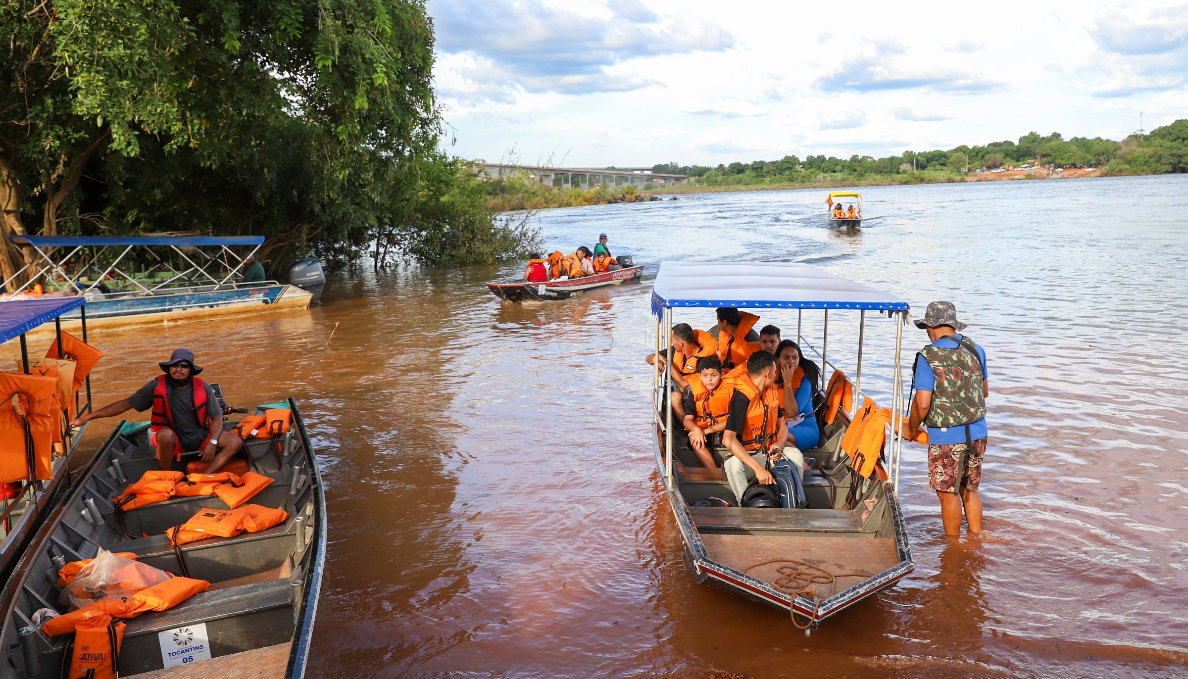 Travessia de barco no rio Tocantins é renovada por mais três meses nas ...