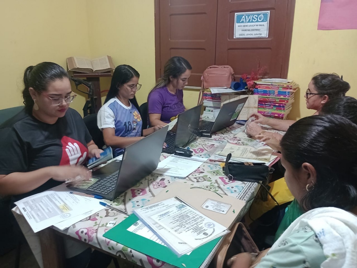 Ação descentralizada do CadÚnico atende mais de 160 famílias moradoras ...