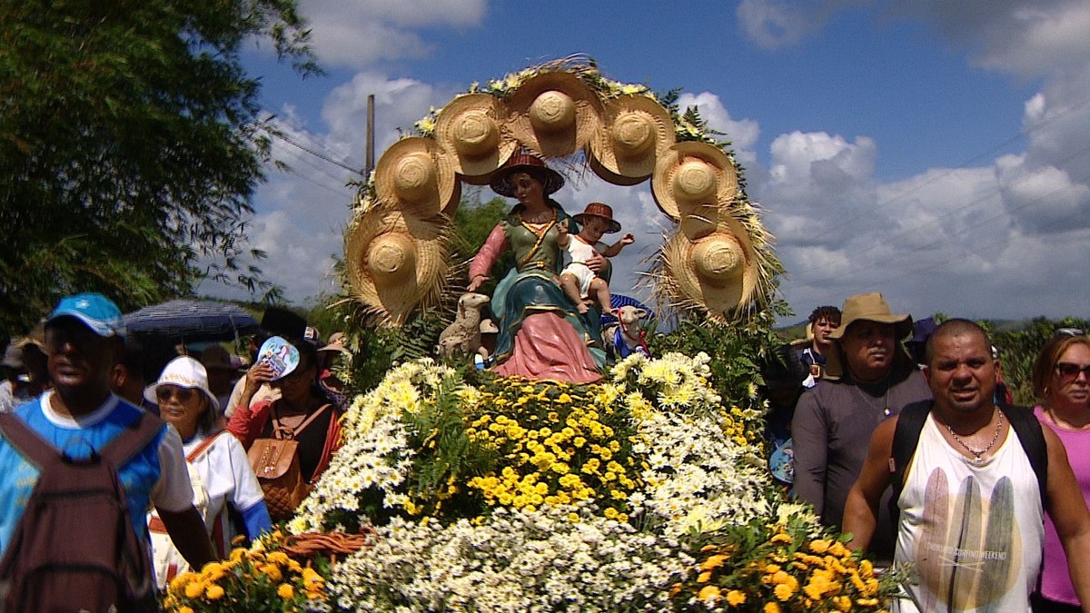 Milhares de pessoas participam da romaria à Divina Pastora em Sergipe ...