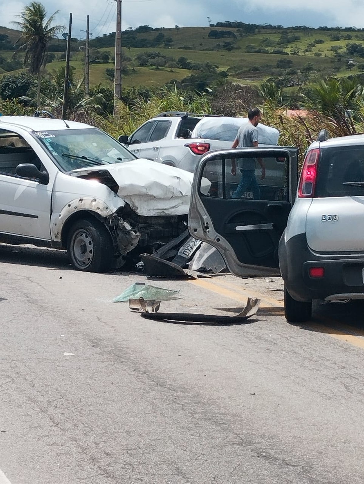 Mulher morre e outros dois homens ficam feridos em acidente na BR-104, em Cupira | Caruaru e ...