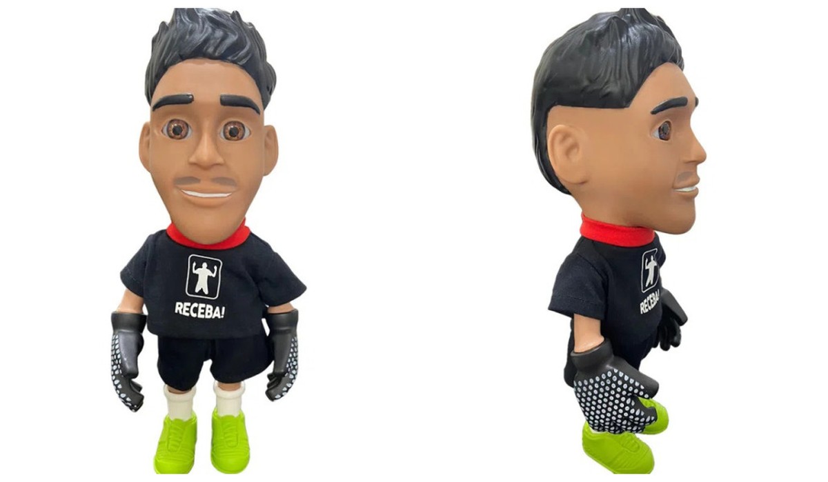 Luva de Pedreiro lança boneco com 'olhos realistas', que fala 'Receba ...