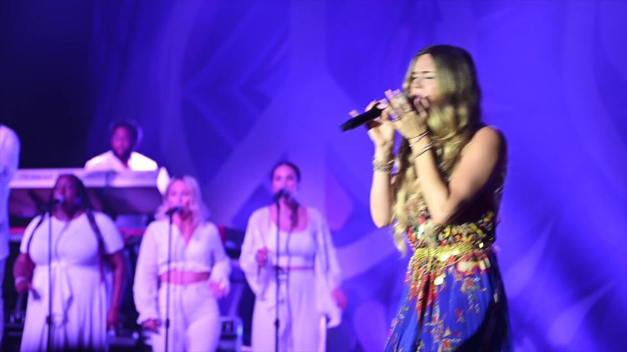 Joss Stone entrega show digno do título de diva do soul e se rende aos ...