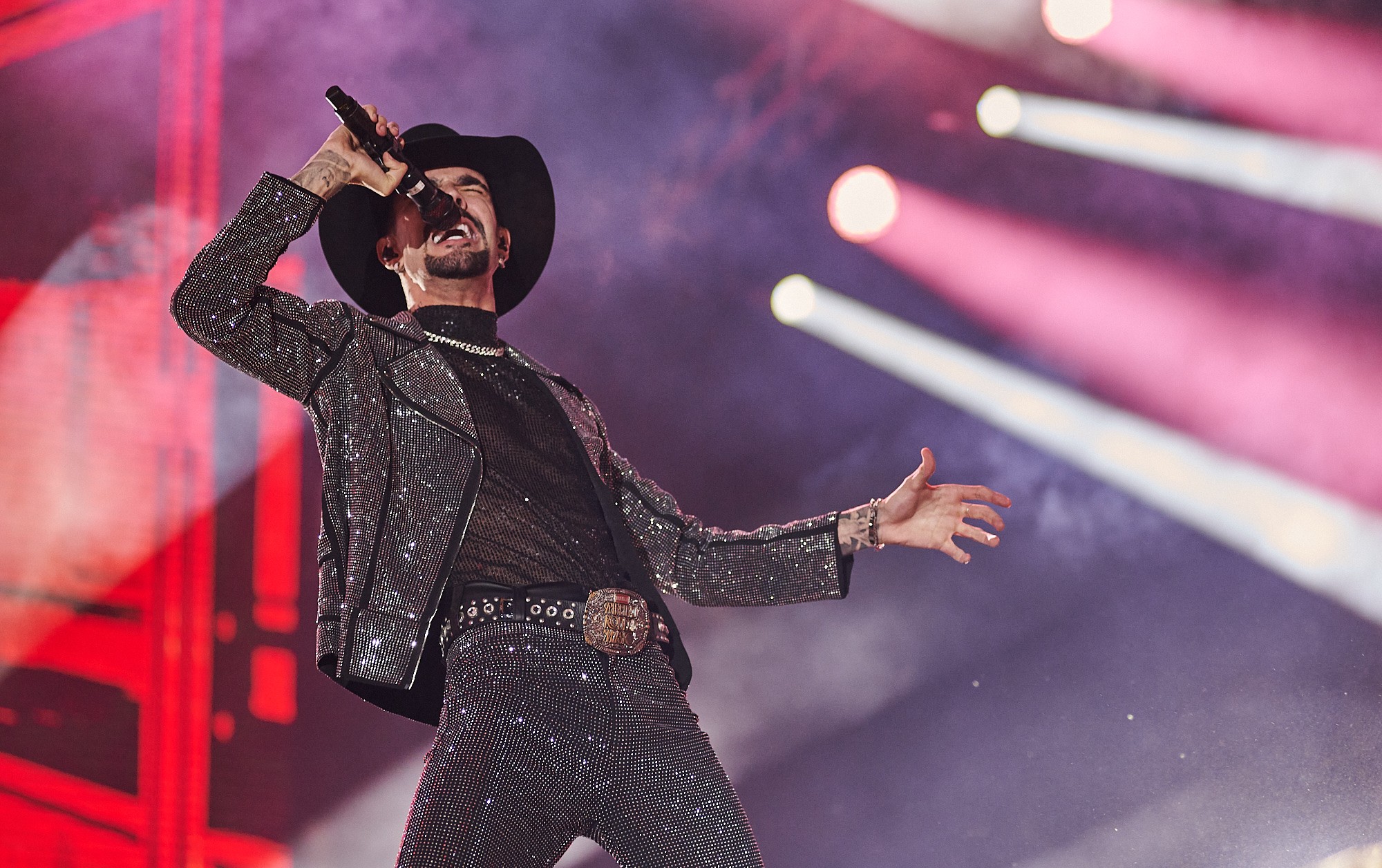 Luan Pereira supera problema técnico, faz farra com Ana Castela e vai ...