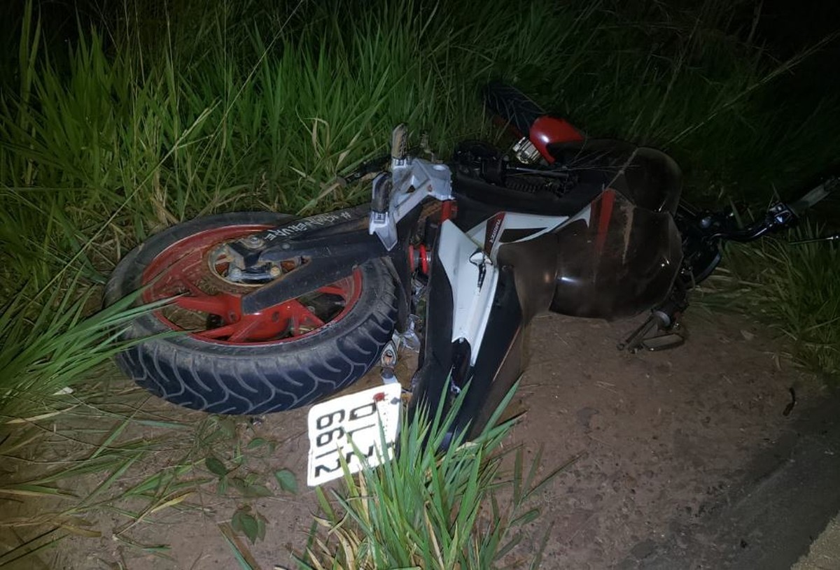 Homem morre após perder controle e cair com motocicleta em rodovia no ...