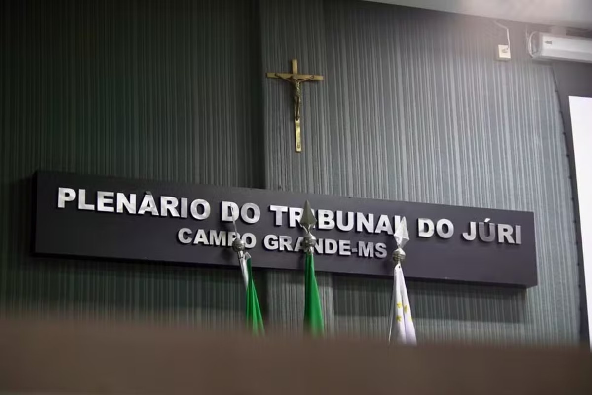 Cinco jovens enfrentam júri por morte de adolescentes em Campo Grande | G1