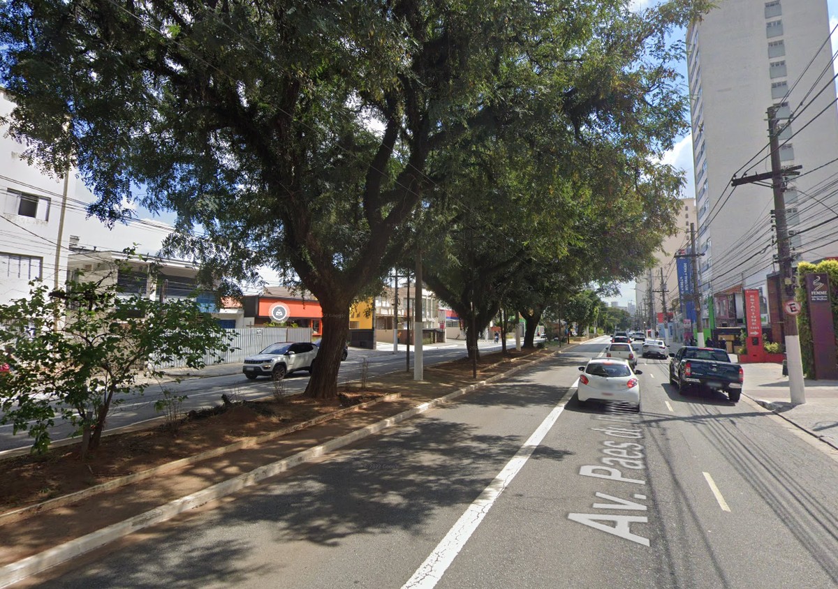 Mulher morre após ser atropelada por carro em corredor de ônibus na Mooca, Zona Leste de SP ...