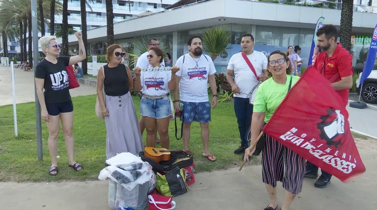 Ato de servidores da UFPB marca 1º de maio em João Pessoa | Paraíba | G1