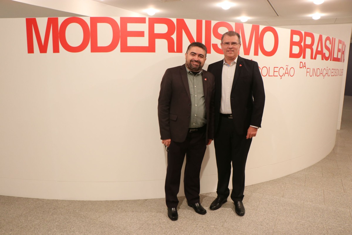 Professor vencedor de edital cultural da Unifor visita exposição em ...