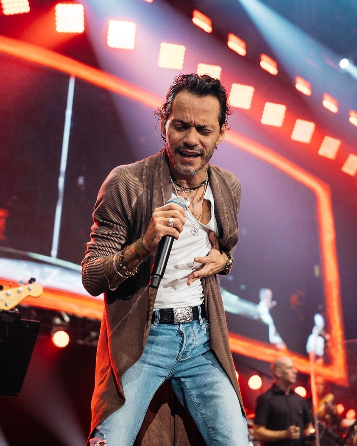 Iate de Marc Anthony pega fogo em Miami, diz site | Pop & Arte | G1