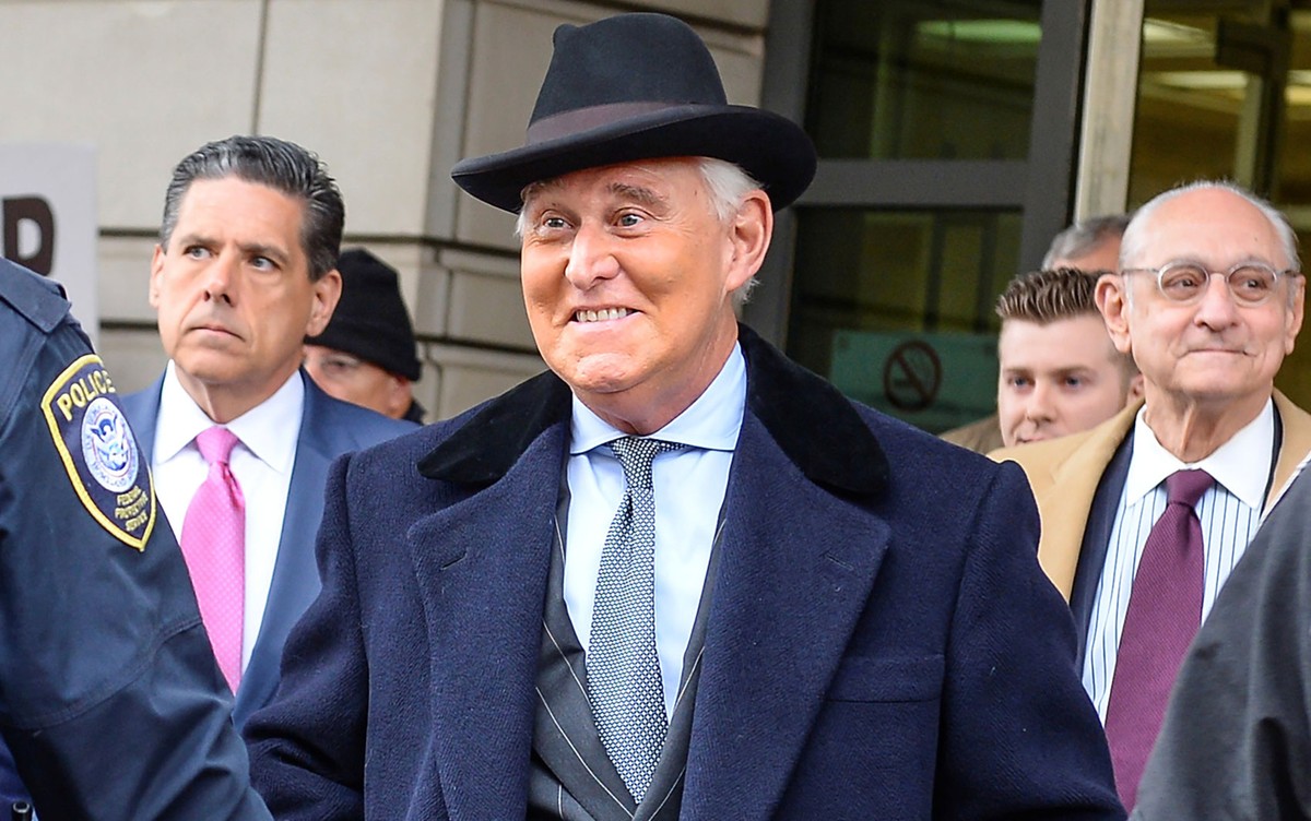 Trump comuta pena de prisão de seu amigo Roger Stone | Mundo | G1