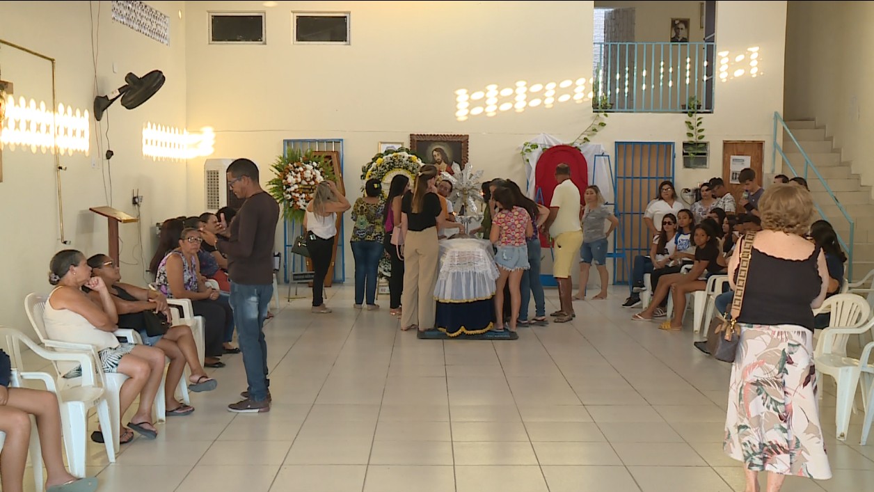 Familiares e amigos se despedem de Pedro Duarte: ‘O Vale do São ...