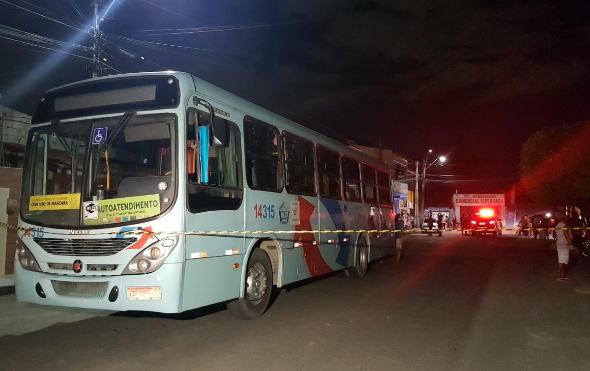 Idosa de 72 morre atropelada por ônibus ao atravessar avenida em Fortaleza | Ceará | G1