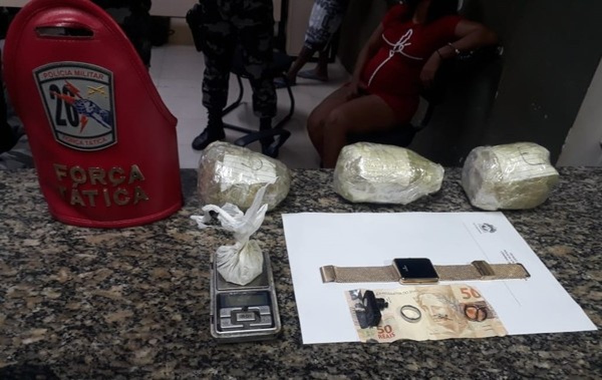 Você Viu Policial E Empresária Mortos Em Emboscada Homem Tem Mão