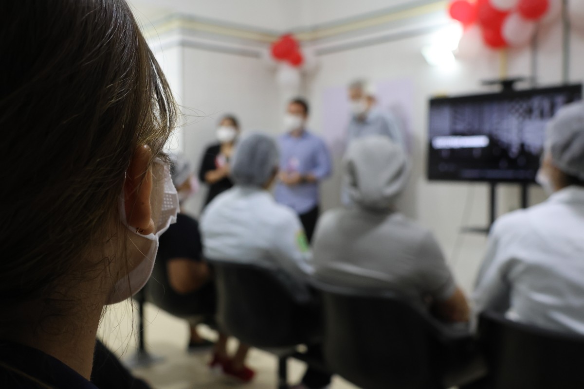 Sessão de cinema ajuda no tratamento de pacientes com câncer em ...