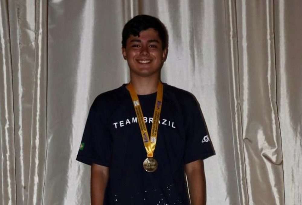 Brasileiro de 17 anos é ouro na Olimpíada Internacional de Astronomia ...