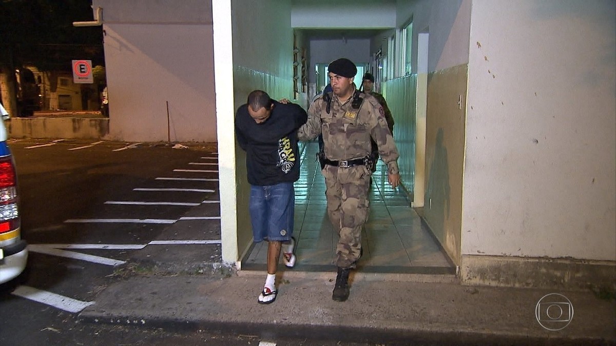 Polícia Militar Prende Suspeitos De Fazer Parte De Quadrilha De Roubo