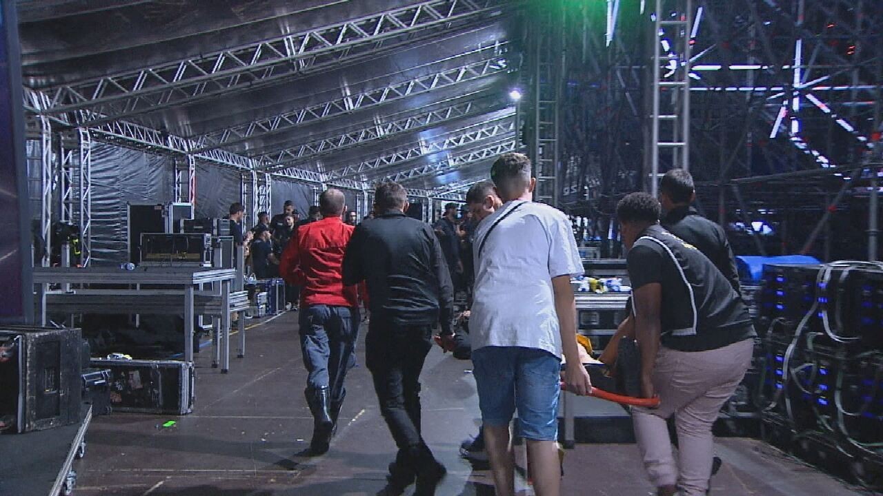 Novas imagens mostram correria de socorristas para resgatar feridos após rampa desabar durante ...