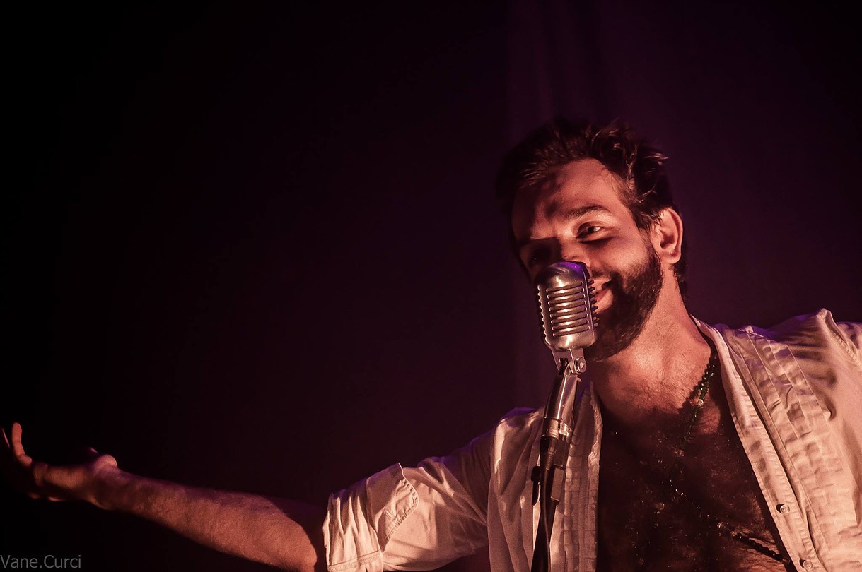 Sander, ex-vocalista da boyband Twister, dividiu cela em presídio com ...