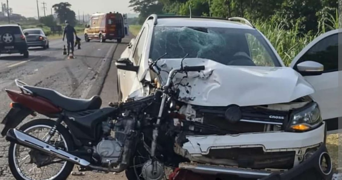 Motociclista morre ao bater de frente com carro em rodovia de Novo Horizonte | São José do Rio ...