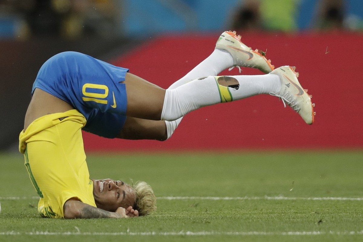 Bar em Cuiabá promete rodada de tequila de graça por cada tombo de ...