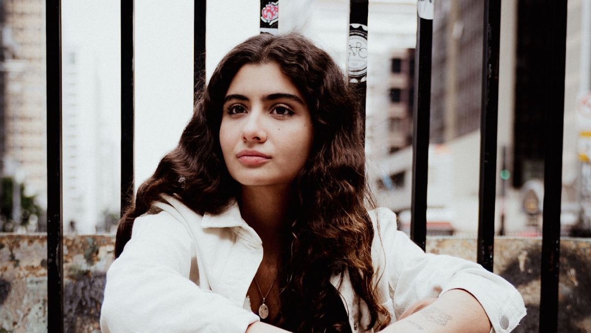 Cantora sul-mato-grossense Georgia Castro lança música “Mesma Sensação ...