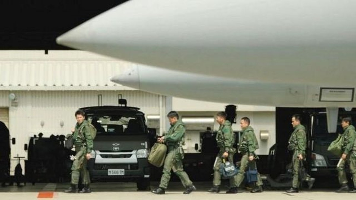 'China viola nosso espaço aéreo todo dia': a tensão no Japão em uma das ...