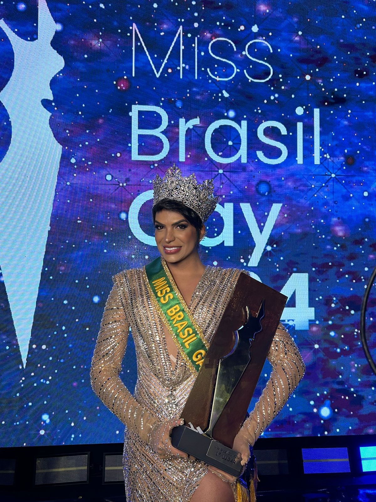 Allexa Dantas, representante de Minas Gerais, é eleita Miss Brasil Gay ...