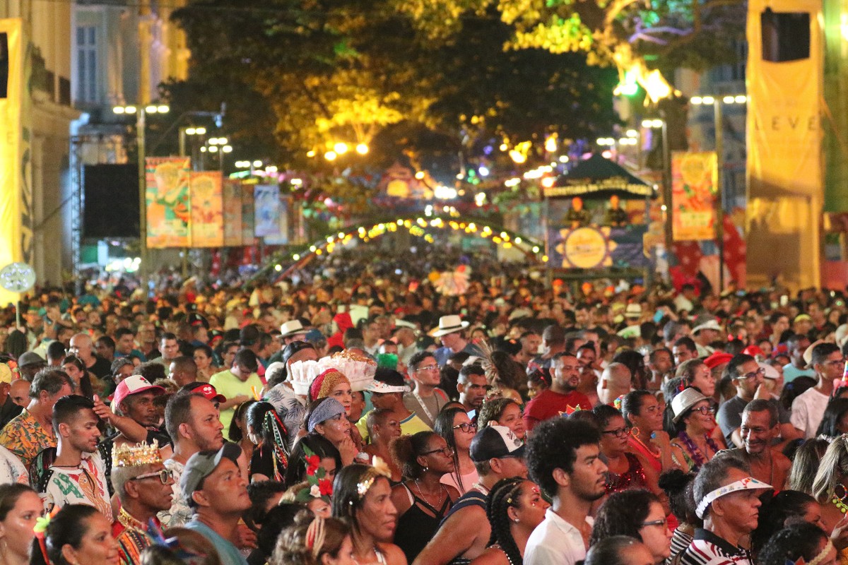 Do samba ao maracatu, carnaval do Recife mostra que tem espaço para ...