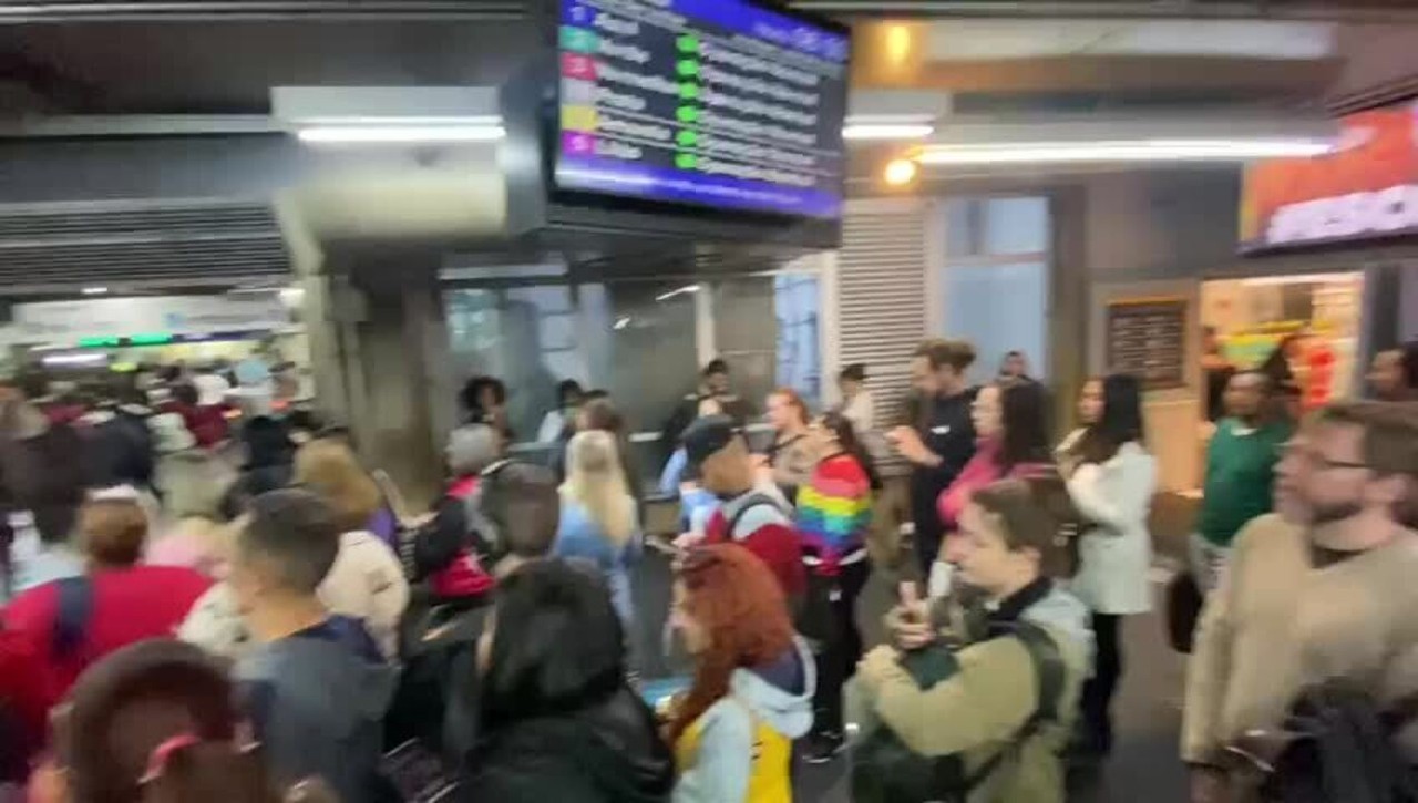 Falha na Linha 1-Azul do Metrô afeta circulação de trens; linhas 2 ...