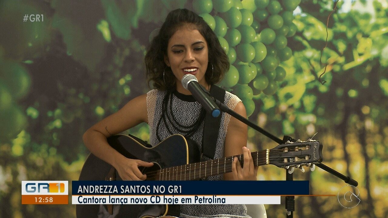 Cantora Andrezza Santos lança primeiro disco nesta sexta-feira (25), em ...