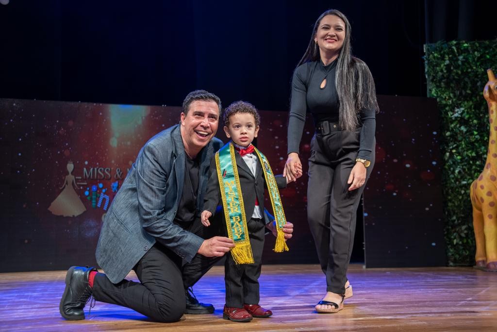 'Ele pode o que quiser', diz mãe de menino autista de 4 anos que venceu ...