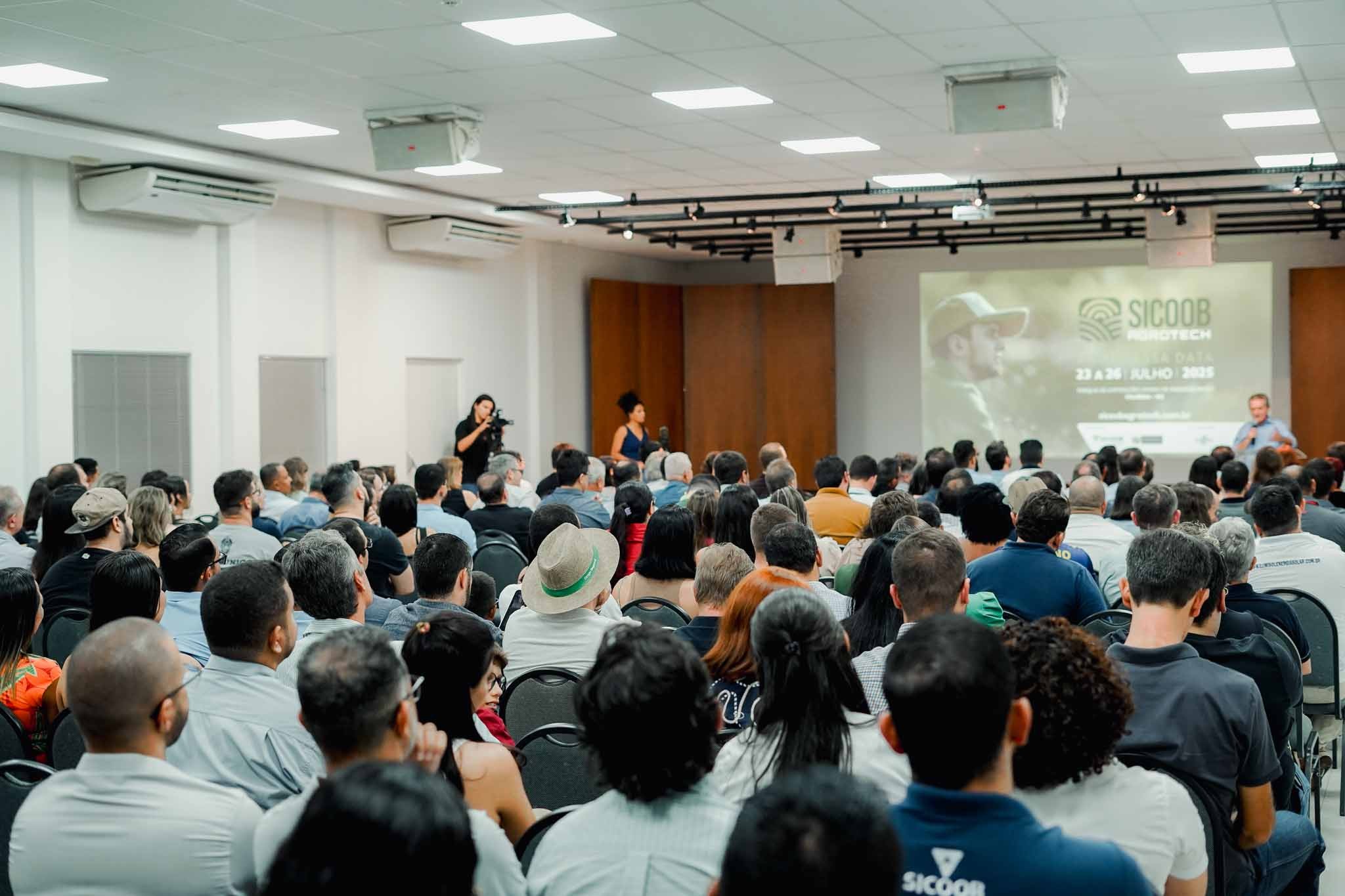 Sicoob Agrotech agora é Agroshow e trará em 2025 novo conceito de fazer negócio | G1