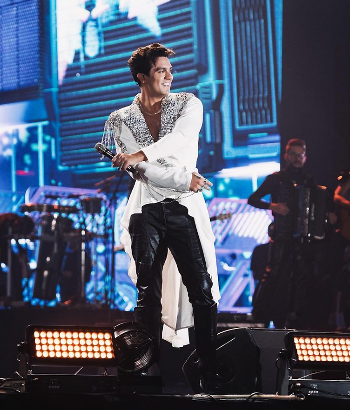 Luan Santana grava espetáculo pirotécnico no estádio Mineirão com 'Hype ...