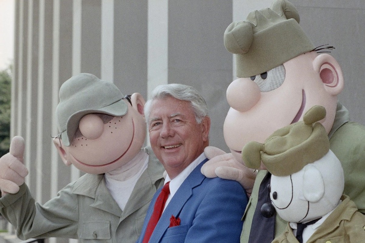 Mort Walker, o criador do Recruta Zero, morre aos 94 anos