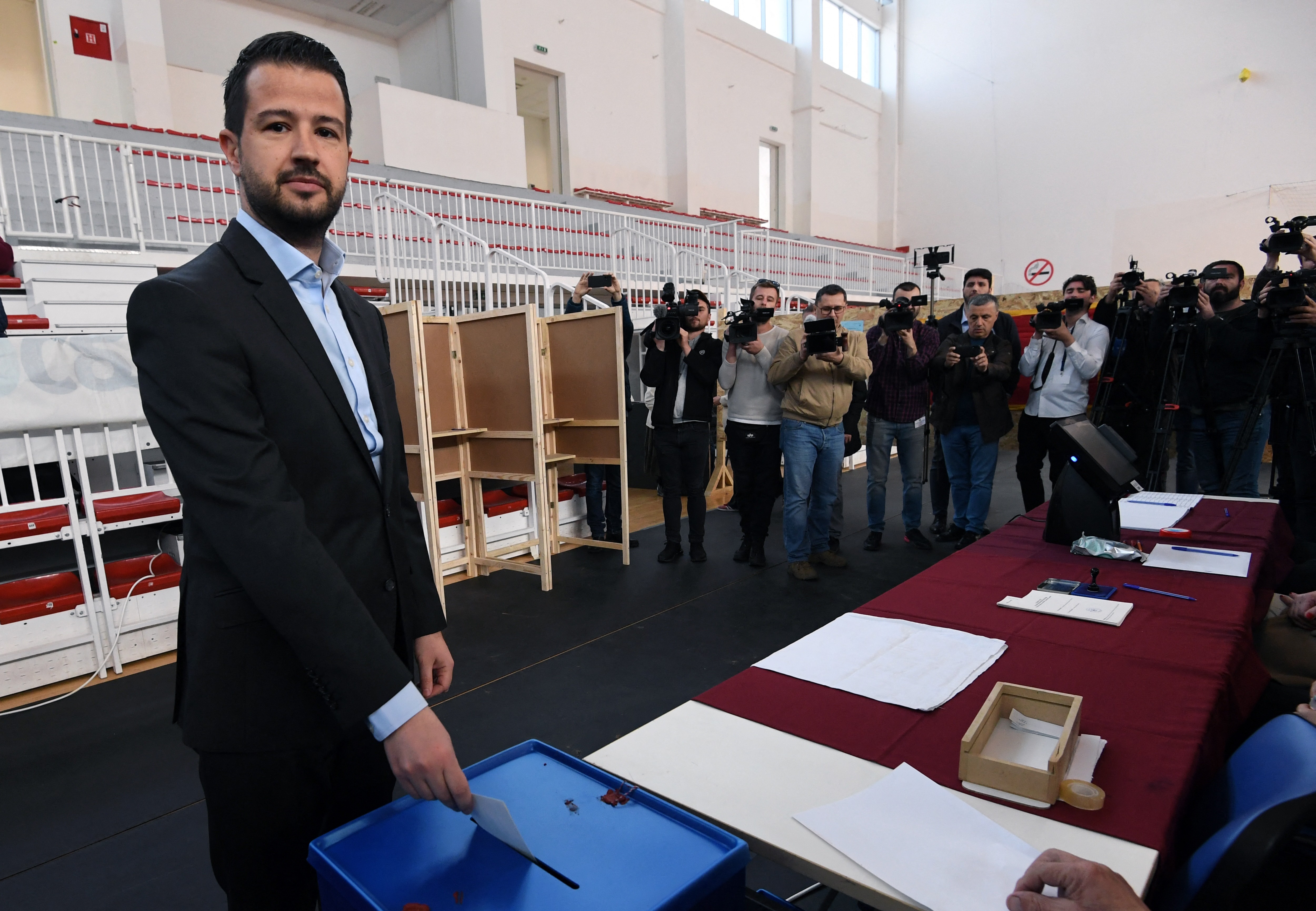 Jakov Milatovic vence eleição presidencial em Montenegro, dizem ...