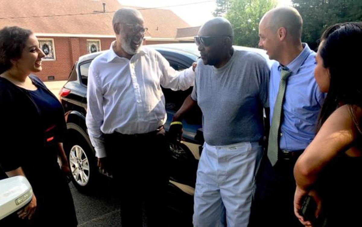 O homem que foi condenado à morte e passou 43 anos na prisão até provar ...