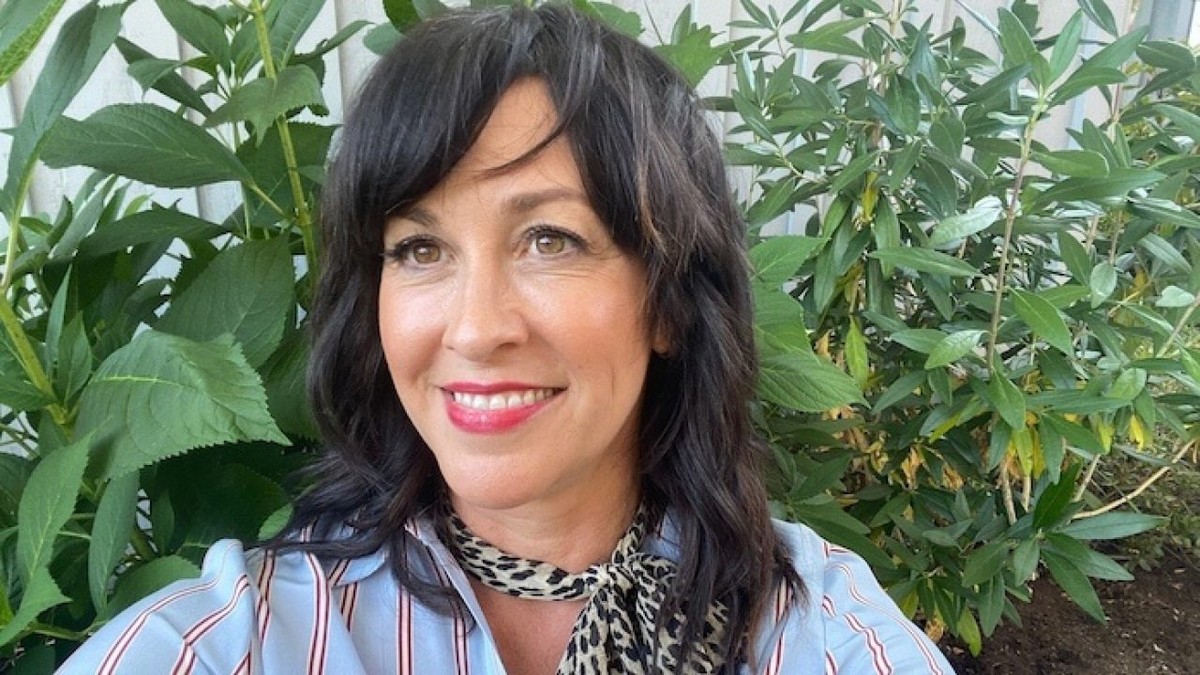 Alanis Morissette fala tudo: fama, meditação, raiva, família e 25 anos ...