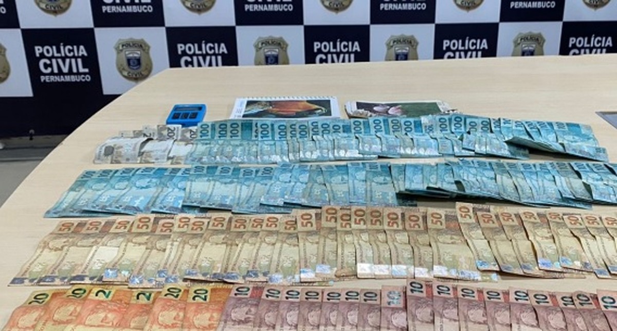 Mulheres Presas Em Operação Contra Extorsão E Lavagem De Dinheiro