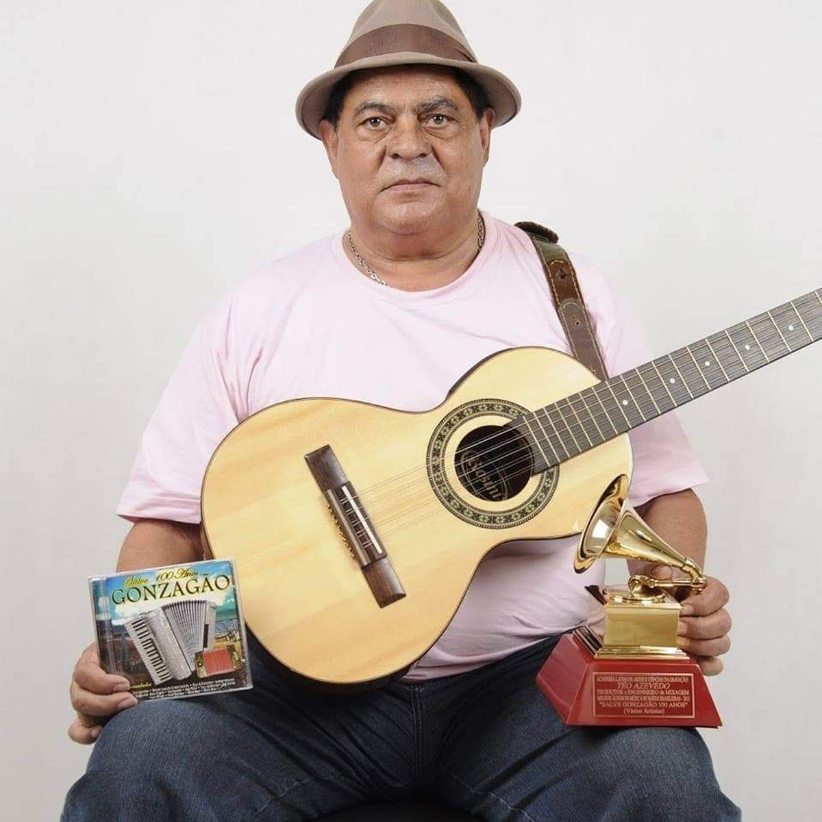Morre, aos 80 anos, o artista norte-mineiro Téo Azevedo; relembre a ...