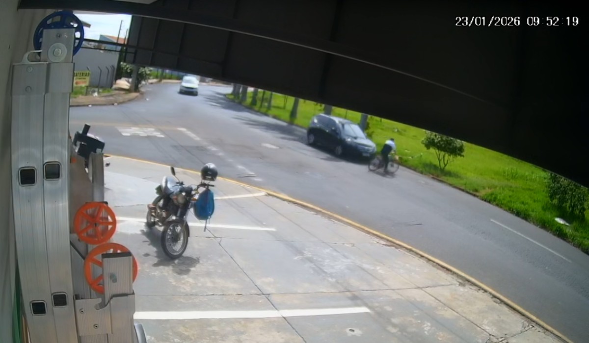 Idoso é atropelado por carro enquanto andava de bicicleta em Americana | G1