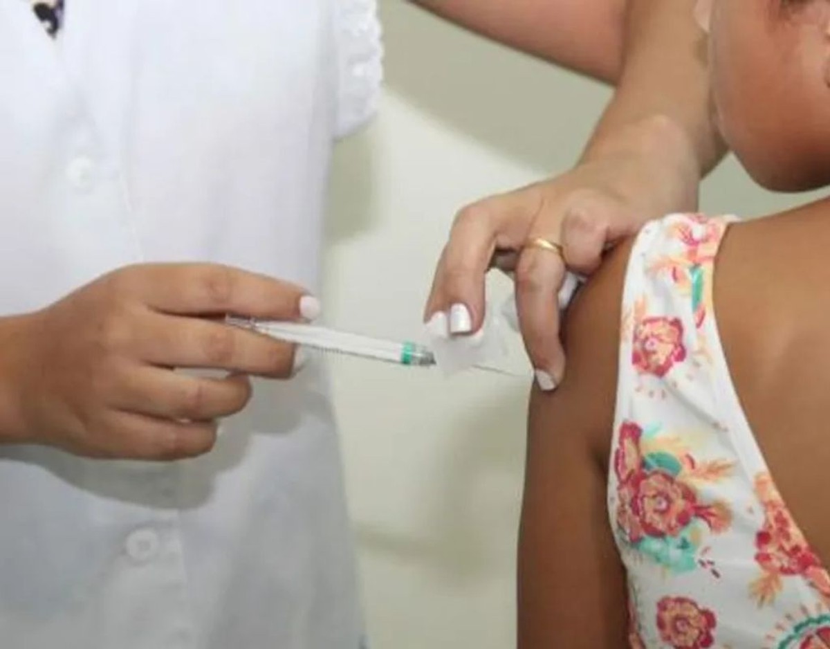 São José realiza vacinação contra meningite para crianças, adolescentes ...