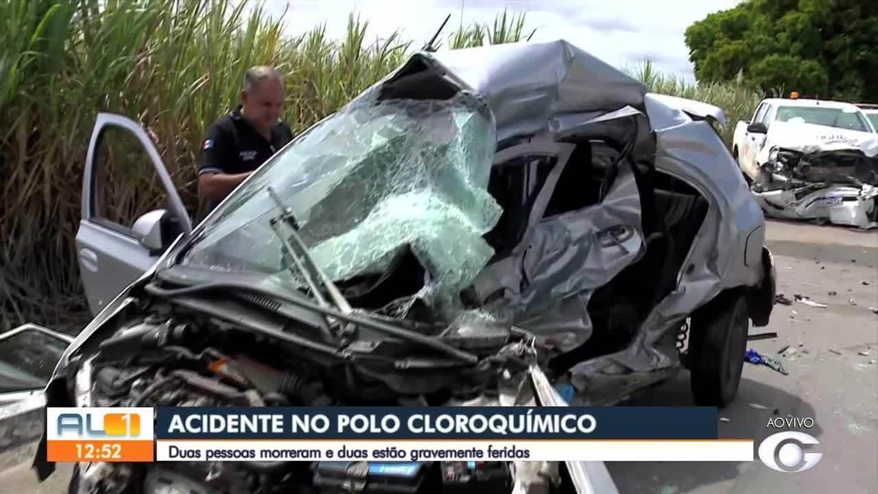 Acidente entre carros deixa dois mortos e dois feridos na BR-424 | Alagoas | G1