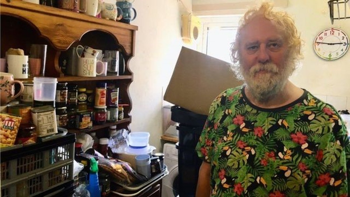 Acumuladores compulsivos: o que é a síndrome de quem vive cercado por ...