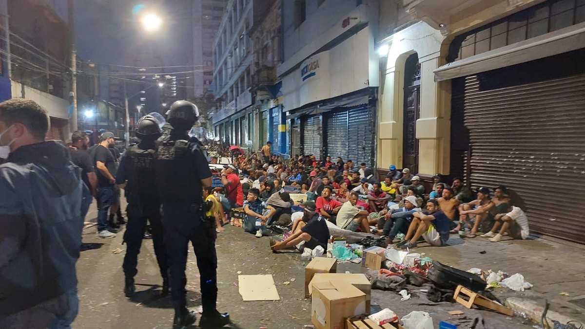 Polícia e GCM fazem operação na Cracolândia, no Centro de SP | São ...