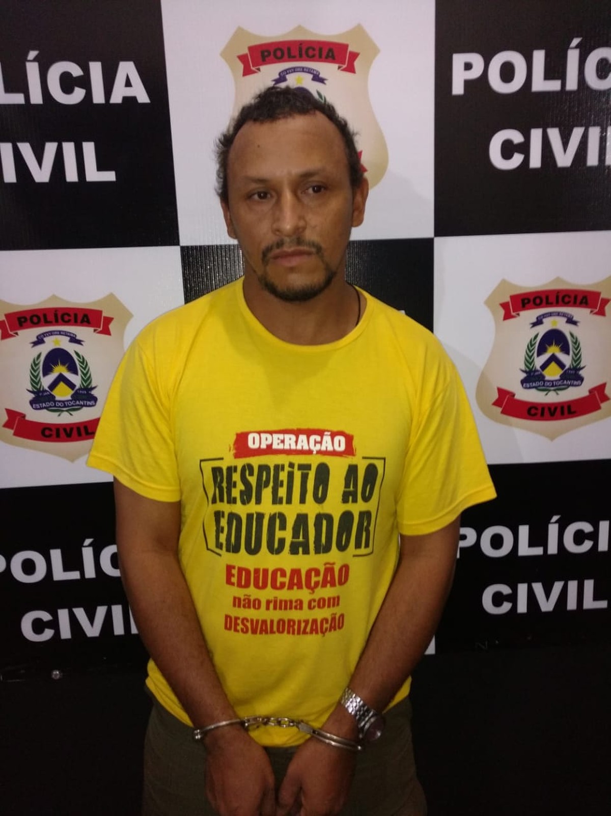 Homem é Preso Suspeito De Matar Mulher A Facadas Na Frente Dos Filhos