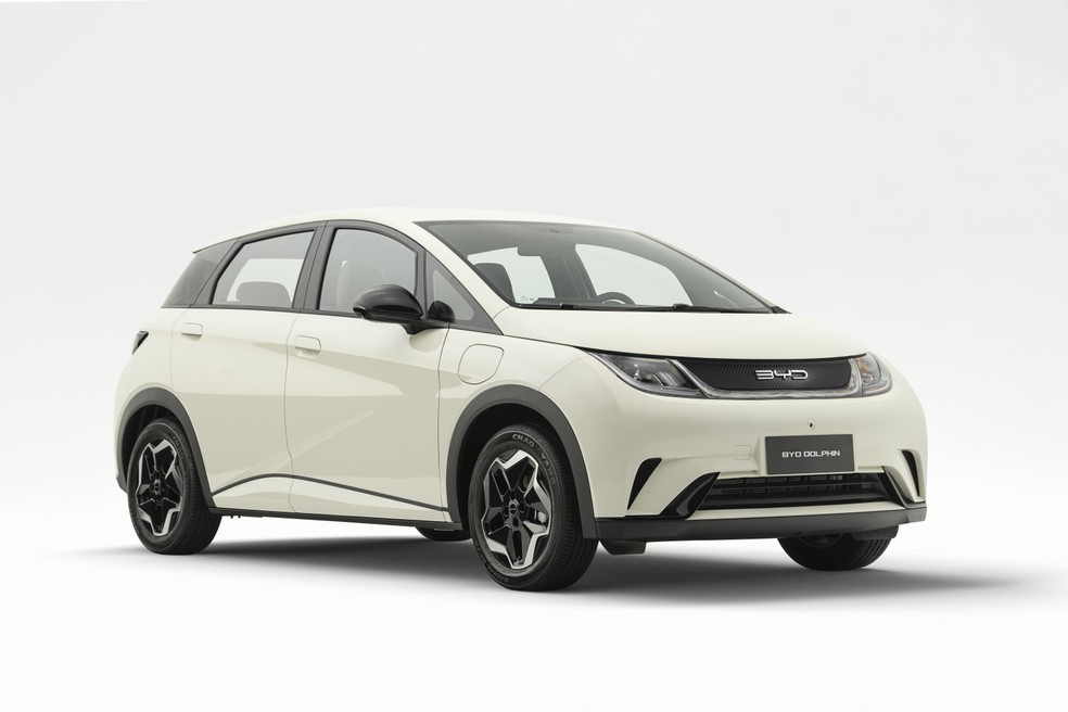 BYD registra novo visual e versão de motor intermediário para o Dolphin ...