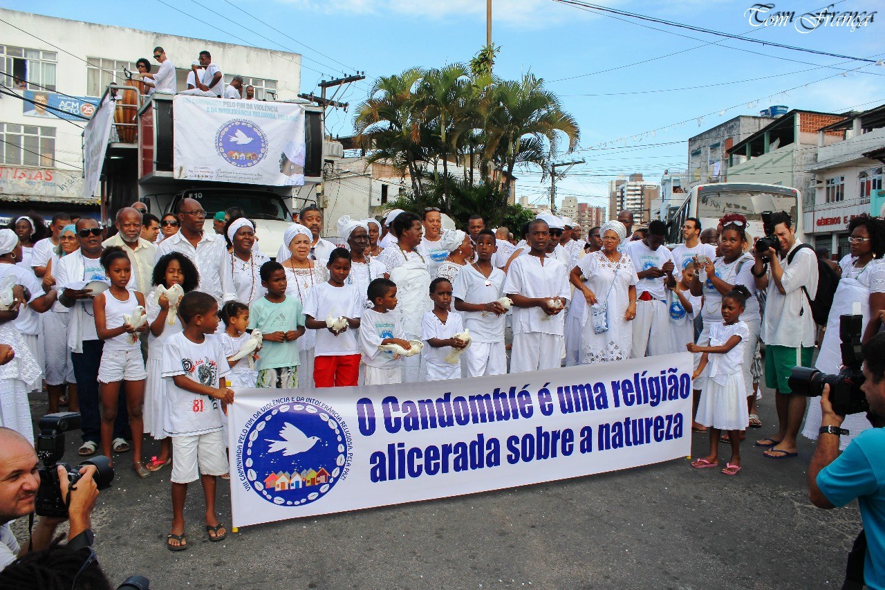 Caminhada pelo Fim da Violência e Contra a Intolerância Religiosa ...