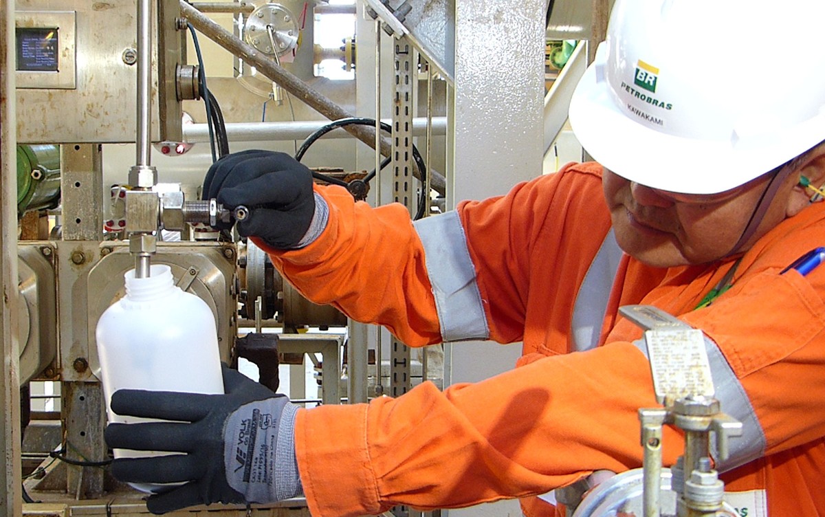 Pré-sal supera 50% da produção de petróleo e gás do Brasil pela 1ª vez ...