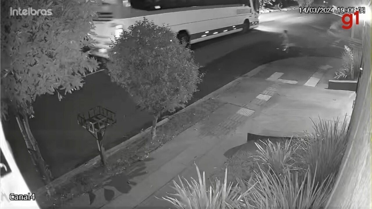 Durante passeio de bicicleta, menino de 10 anos morre ao ser atropelado por ônibus em MS | Mato ...