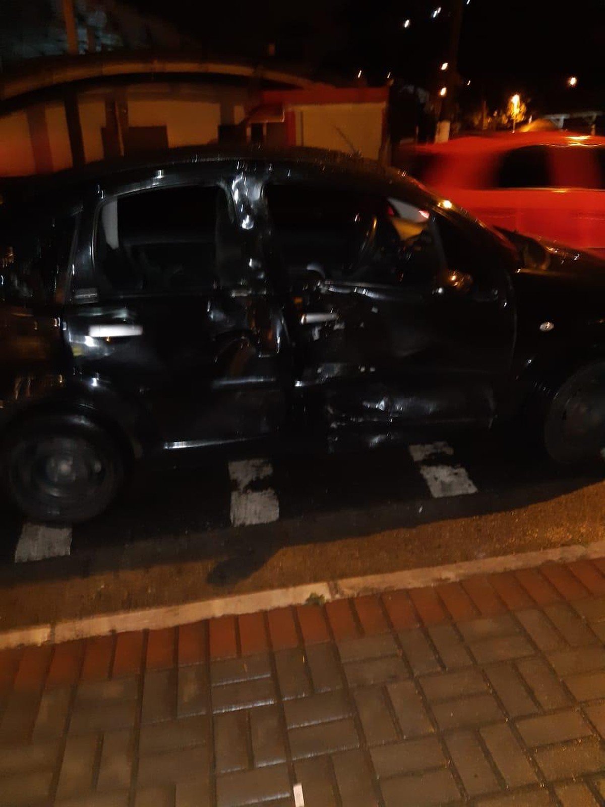 Duas pessoas ficam feridas em acidente entre moto e carro em Campos do Jordão | Vale do Paraíba ...